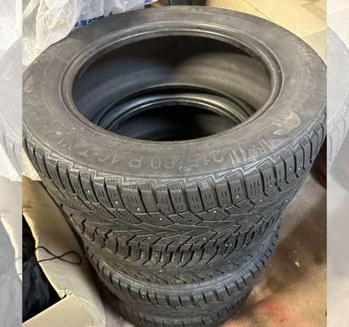 Gislaved NordFrost 100 215/60 R16