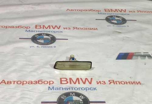 Повторитель поворота правый Bmw X5 E53 M54B30 2004