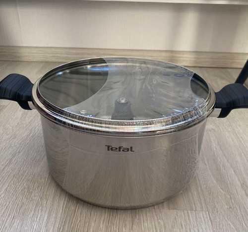 Кастрюля tefal новая