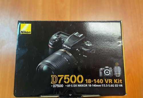 Зеркальный фотоаппарат Nikon D7500