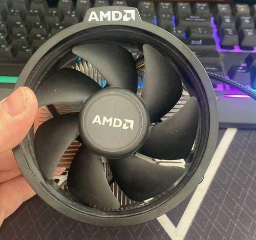 Боксовый кулер amd