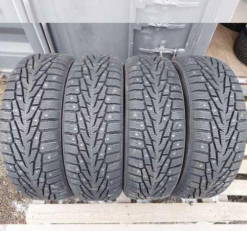 Ikon Tyres Character Ice 7 SUV 235/65 R18 110T