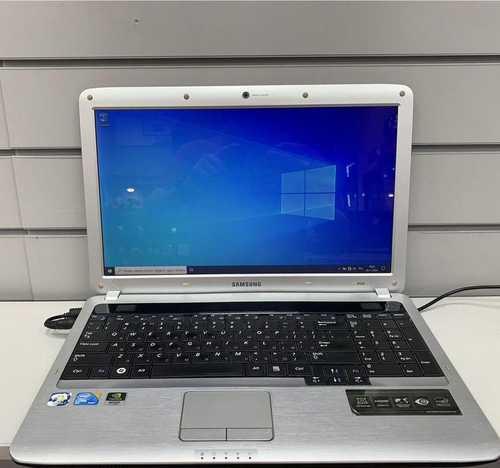 Ноутбук Samsung R530