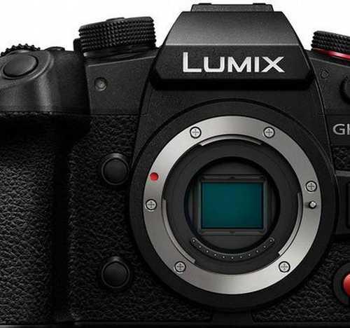 Фотоаппарат Panasonic Lumix DC-GH7 Body