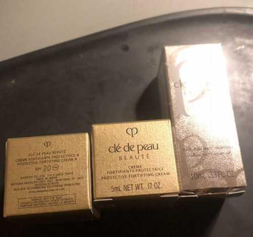 Миниатюра крема cle DE peau