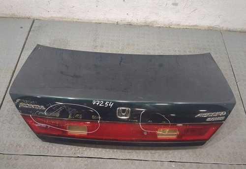Крышка багажника Honda Accord 6, 1999