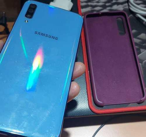 Samsung Galaxy A70, 6/128 ГБ
