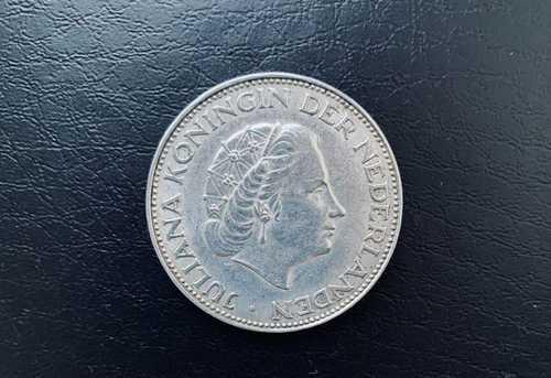 Монета серебро Нидерланды королева юлиана