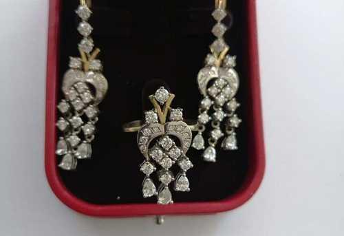 Комплект золотой серьги и кольцо с бриллиантами