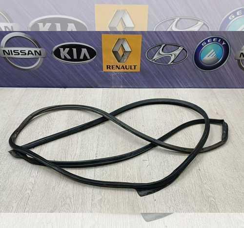 Уплотнитель передней двери KIA ceed 1 ED Лев