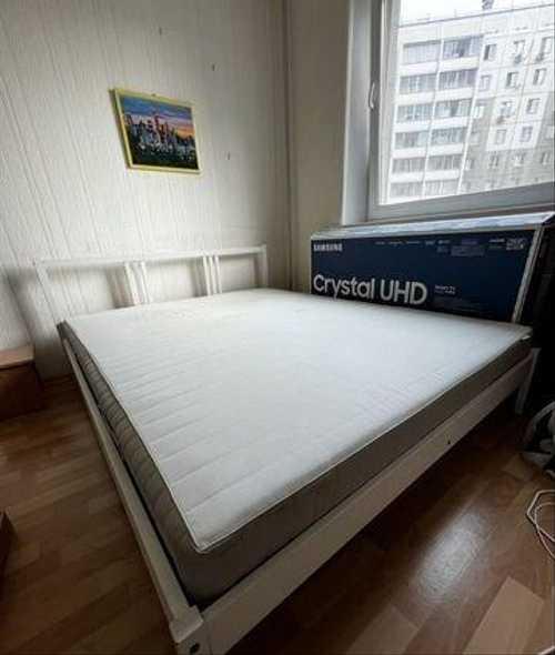 Двуспальная кровать IKEA 200x160