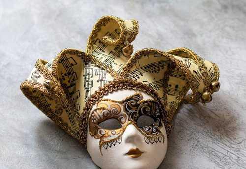 Сувенирная карнавальная маска Венеция