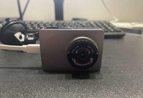 Видеорегистратор Xiaomi Yi Smart dash camera