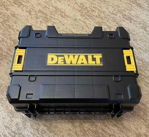 Кейс Dewalt Tstak