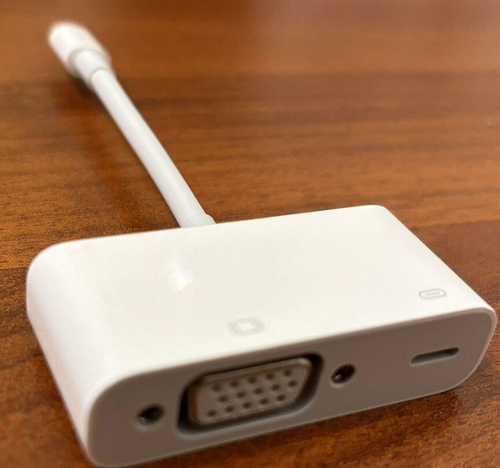 Адаптер Apple Lightning to VGA Adapter White