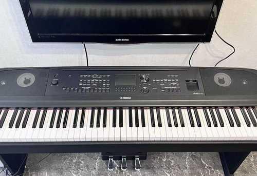 Комплект Цифровое пианино yamaha DGX-670