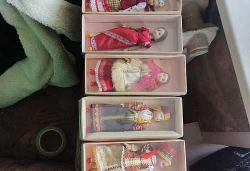 Набор кукл в национальных костюмах СССР