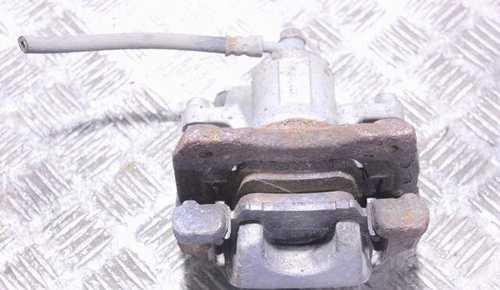 Суппорт задний правый Toyota Camry v40