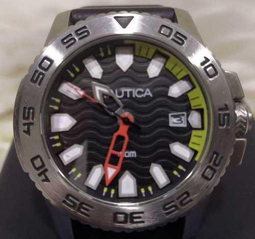 Часы Nautica NAI12526G