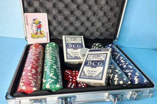 Покерный набор в кейсе на ключ 200фишек