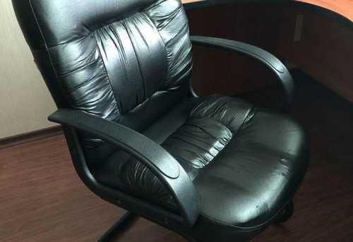 Кресло офисное, не кожаное