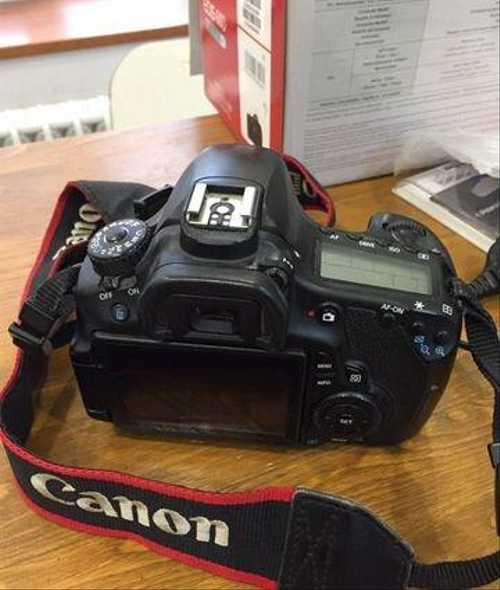 Зеркальный фотоаппарат canon EOS 60d body