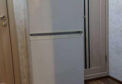 Холодильник Бирюса бу, 145см
