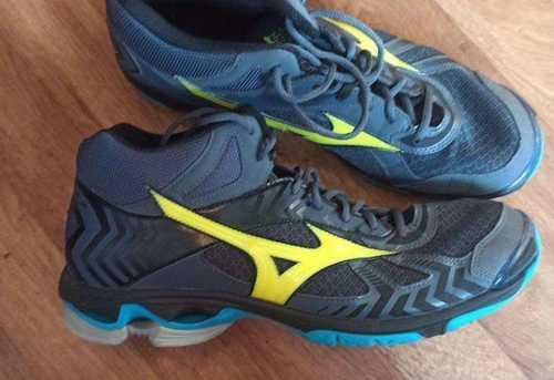 Волейбольные кроссовки mizuno