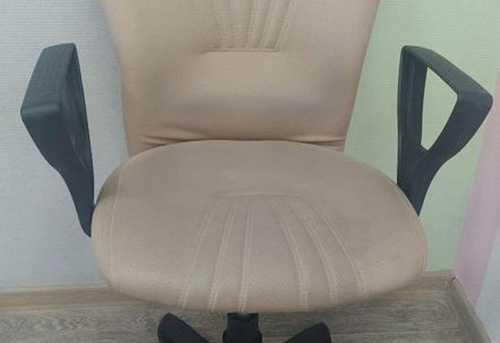Кресло офисное кожзам