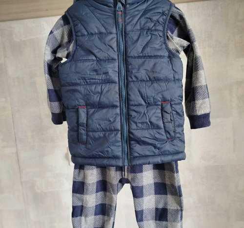 Жилетка mothercare 2-3 года   комбез carters