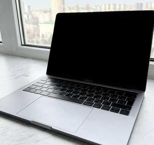 Apple macbook pro 13 2017 touch bar