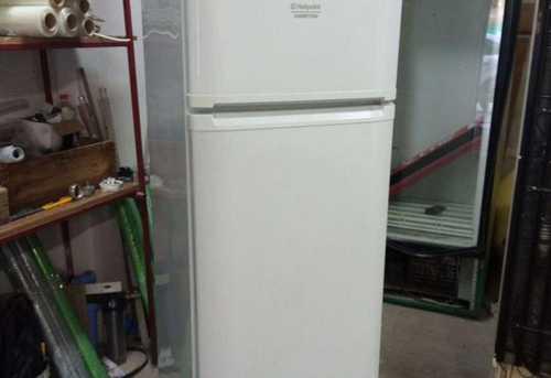 Hotpoint Ariston холодильник