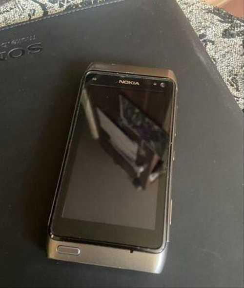 Телефон Nokia n8