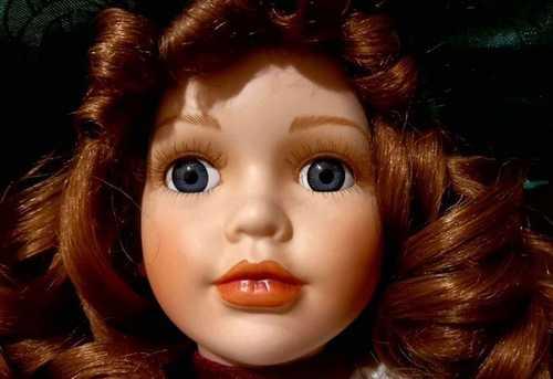 Коллекционная фарфоровая кукла Remeco Collection