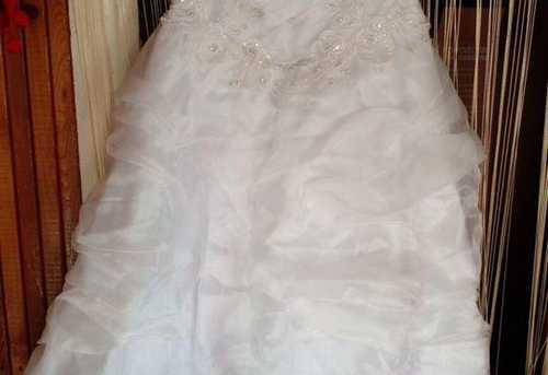 Свадебное платье пышное 44-46