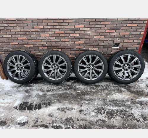 Колеса в сборе 275/45/r21 на Range rover