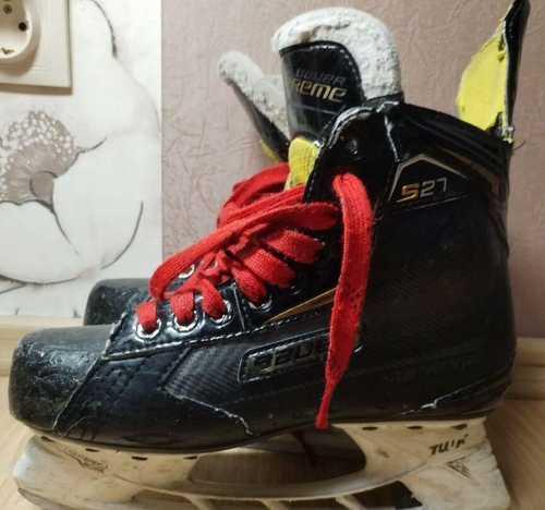 Хоккейные коньки Bauer supreme s27 р. 38,5