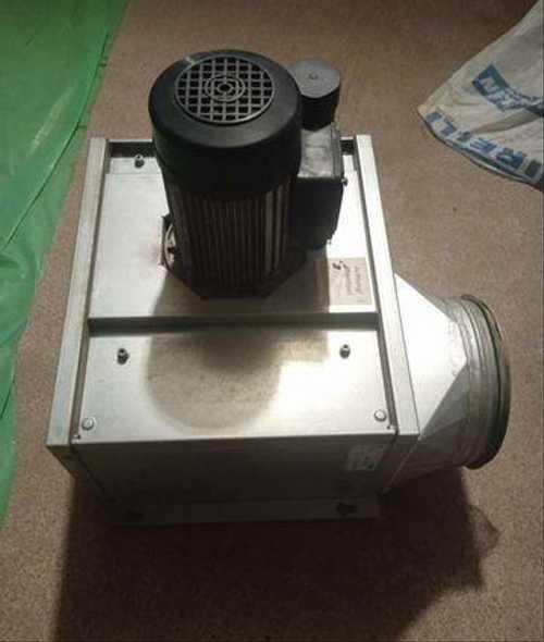 Вытяжной канальный кухонный радиальный вентилятор