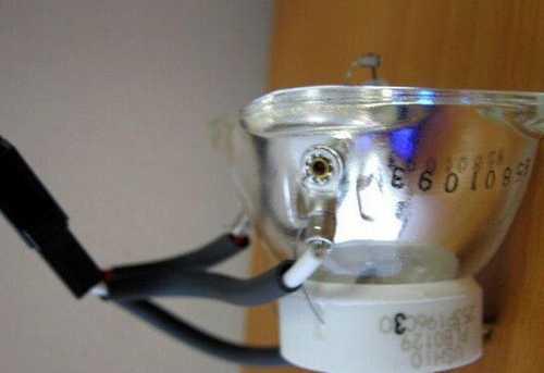 Лампа в Проектор JVC PK-L2312U. Серия b1tP
