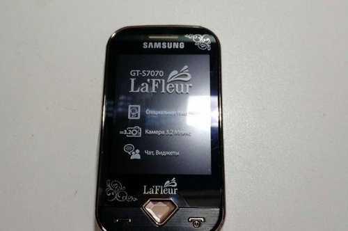 Телефон Samsung GT-S7070
