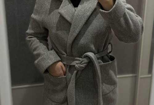 Пальто женское серое халат 42