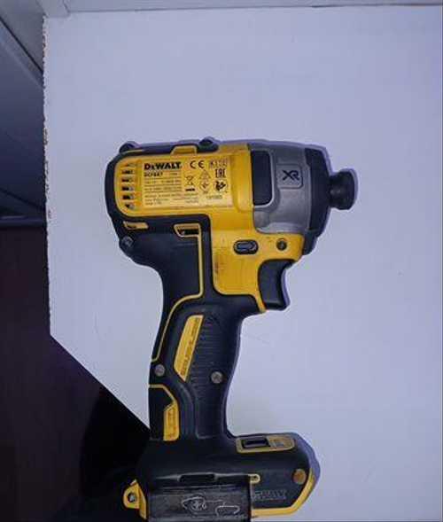Винтоверт dewalt dcf887+dcb115+кейс