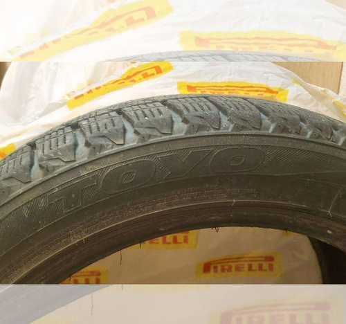 Колеса toyo 235/45 R18 зимние липучка 2шт