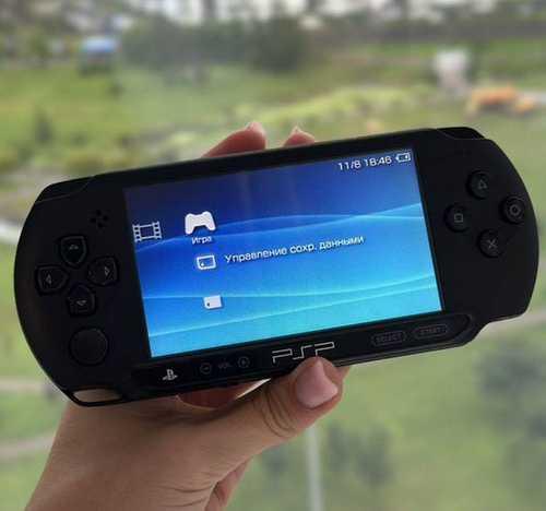 Sony PSP прошитая + флешка на 32 GB