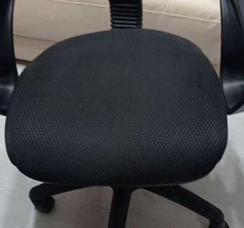 Компьютерное кресло без спинки