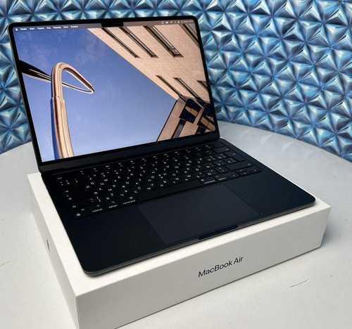 MacBook Air 13 2022 M2 256Gb Midnight, 35 циклов