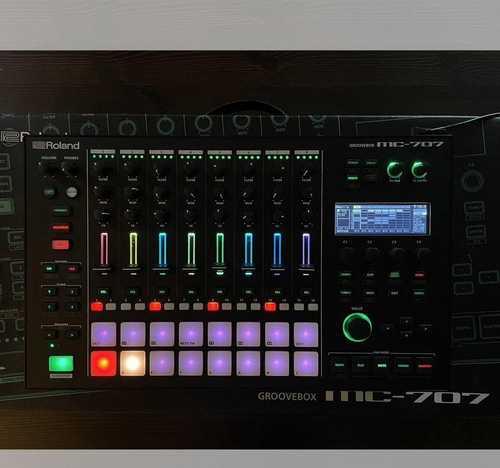 Грувбокс roland mc 707