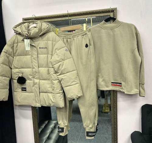 Костюм тройка Moncler с курткой размер 48-50