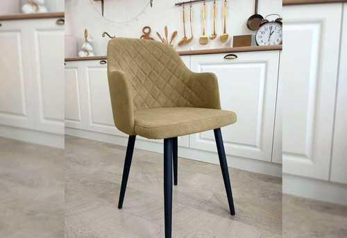 Кухонные классические стулья с мягким сиденьем