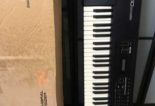 Сценический синтезатор Roland XP-10